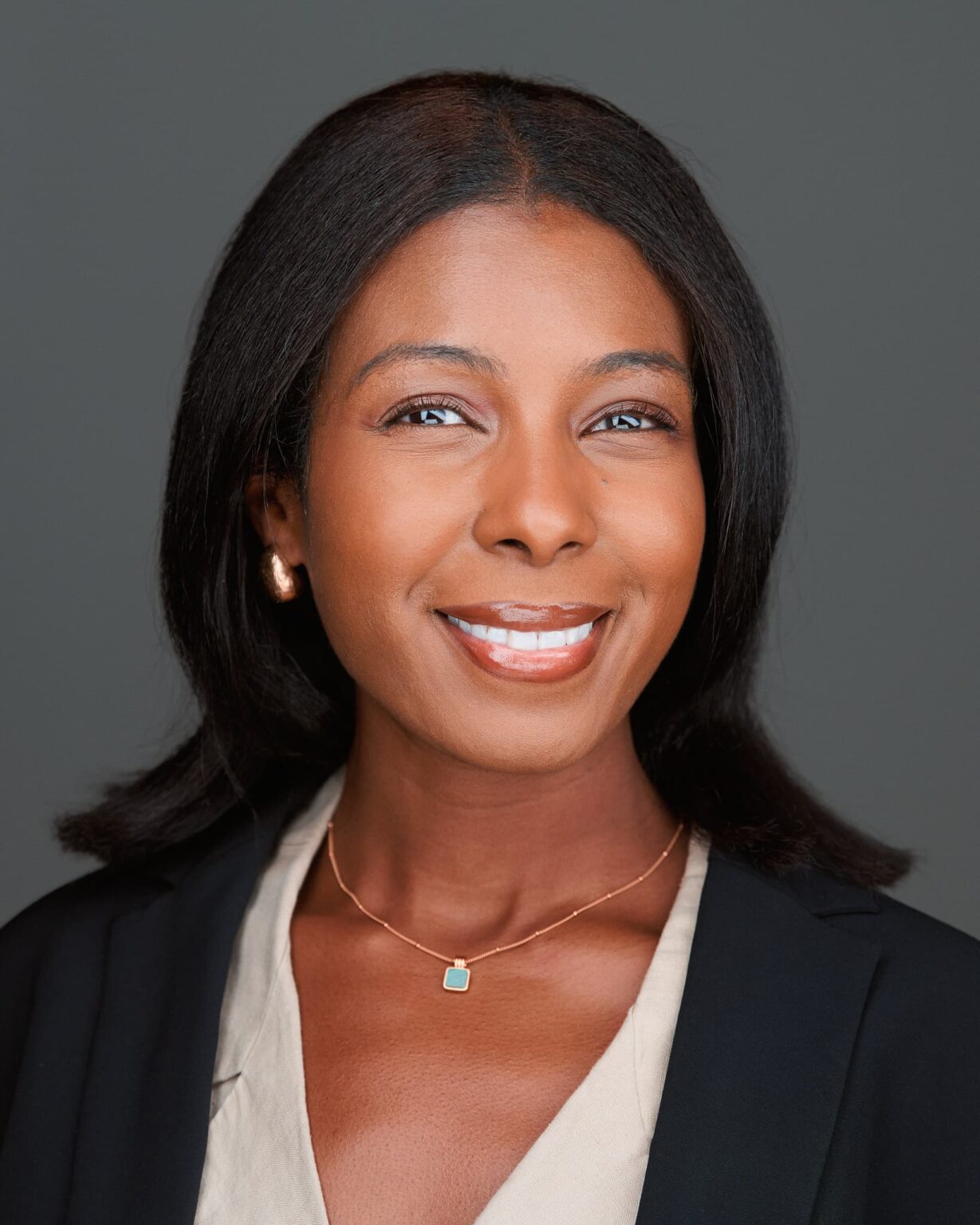 Dr. Duaa Sharfi | Chicago Arbor Eye Institute