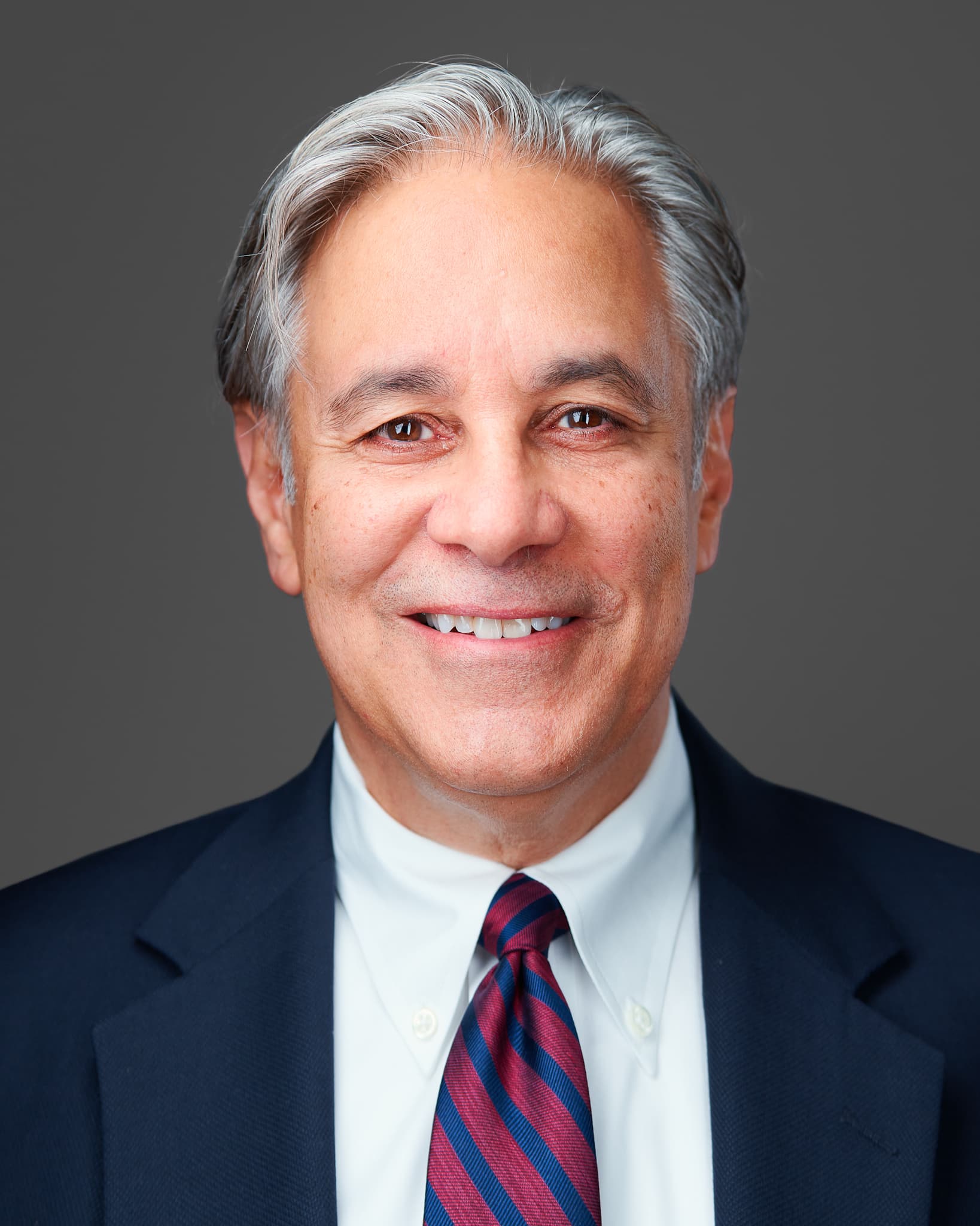 Dr. Richard Quinones | Glaucoma Specialist Evergreen Park